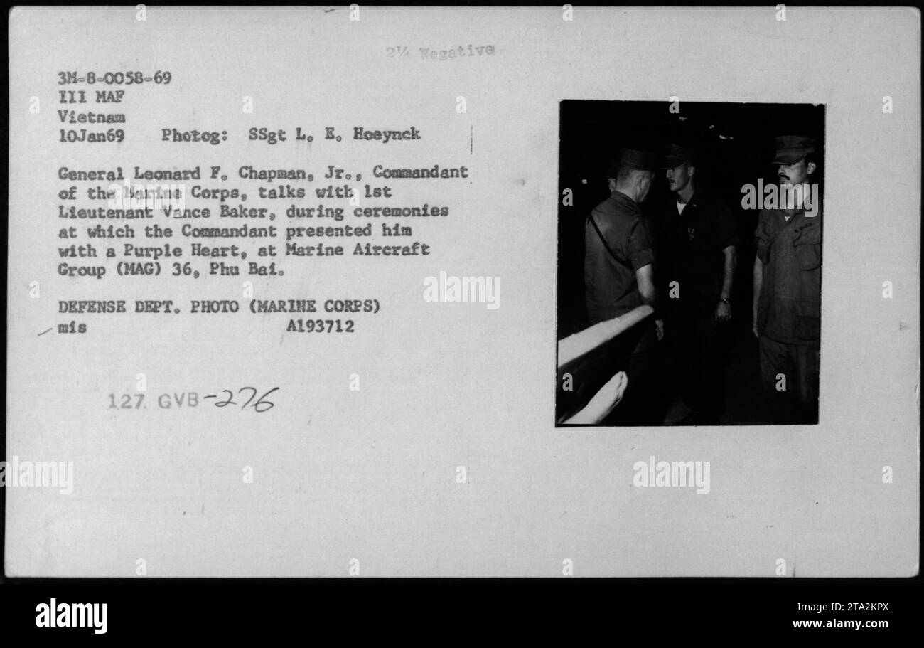 General Leonard F. Chapman Jr., Kommandant des Marine Corps ...