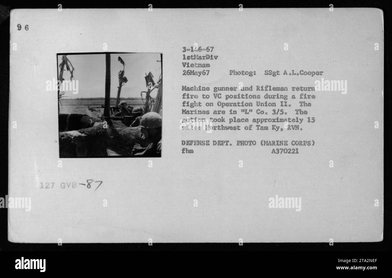 Marines in operation union ii -Fotos und -Bildmaterial in hoher ...