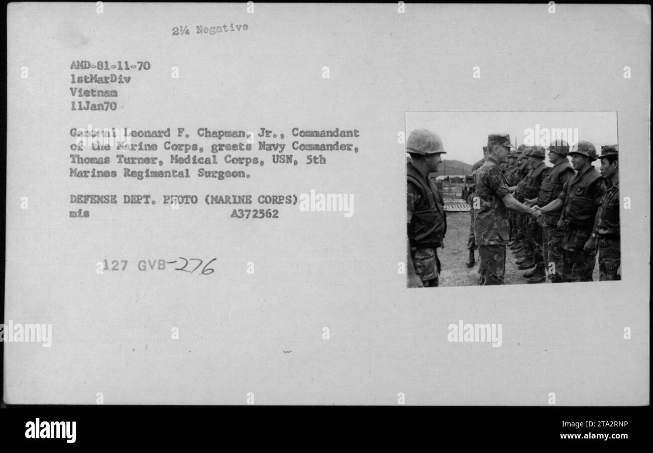 Partnerschaft zwischen armee und marine Schwarzweiß-Stockfotos und ...