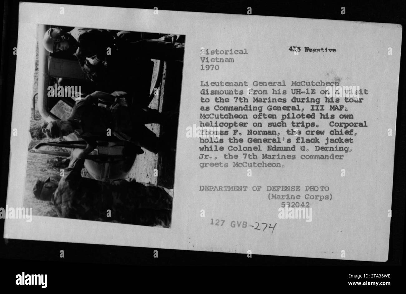 Generalleutnant McCutcheon, Kommandeur des III. MAF, besucht 1970 die 7 ...