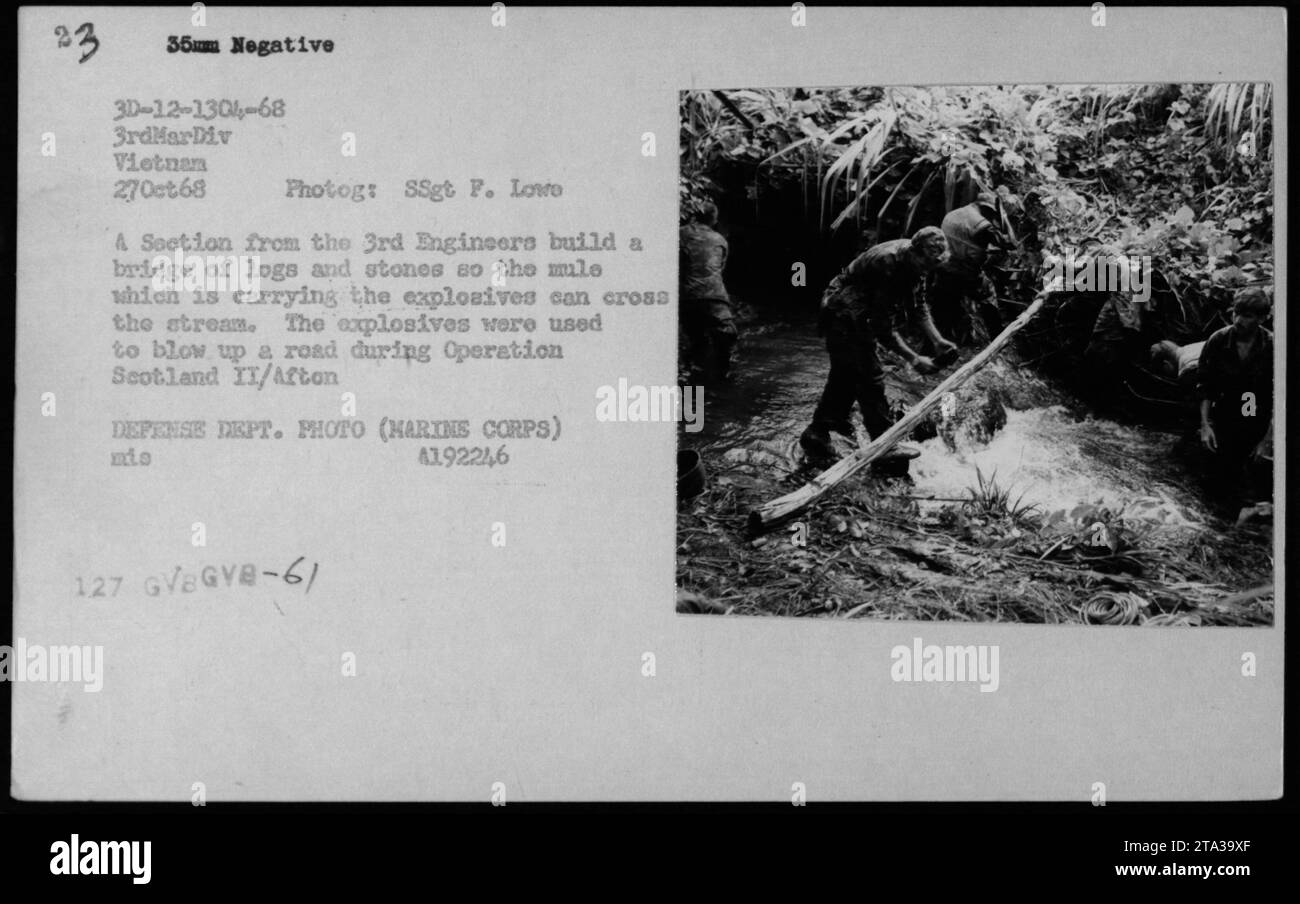 Ein Abschnitt der 3. Ingenieure baut eine Brücke aus Holz und Stein ...