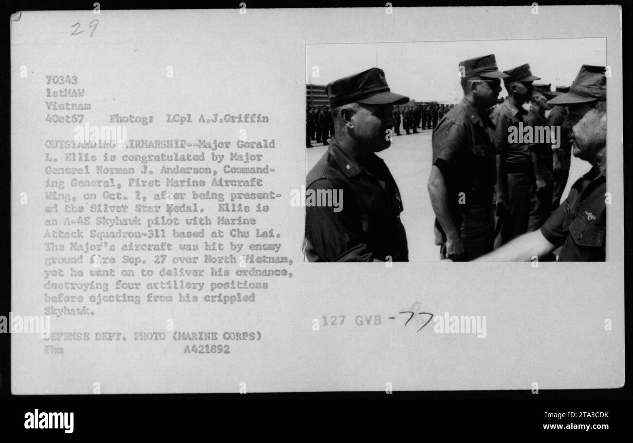 "Major Gerald 1. Ellis, ein A-4B Skyhawk Pilot mit Marine Attack ...