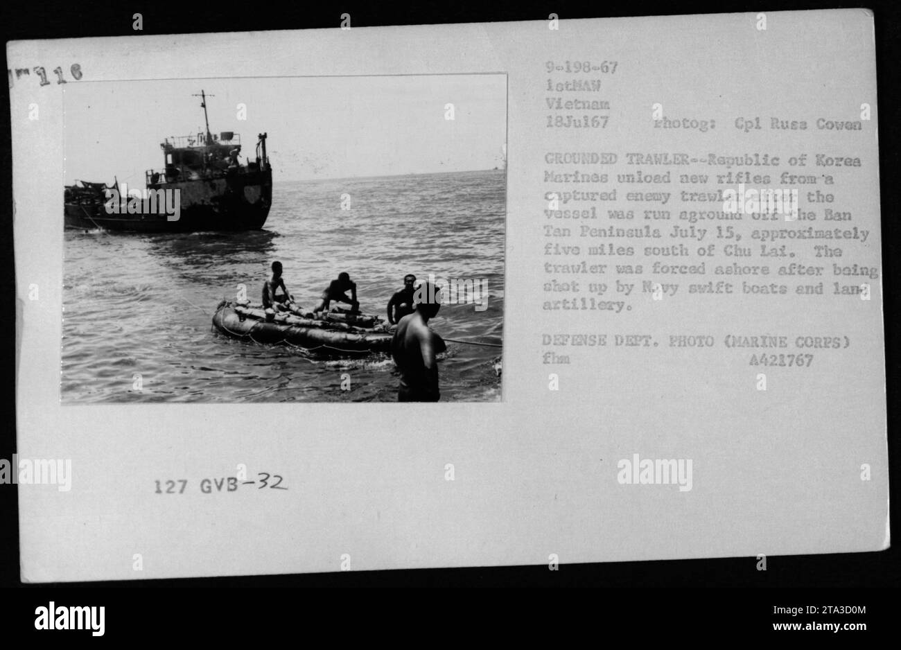 Feindlicher trawler -Fotos und -Bildmaterial in hoher Auflösung – Alamy