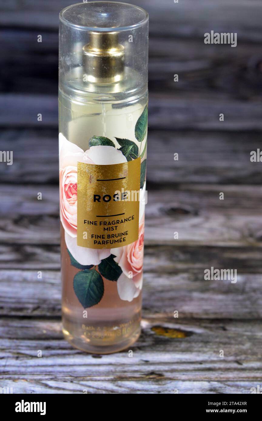 Kairo, Ägypten, 9. November 2023: Rose by Bath and Body Works Fine ...