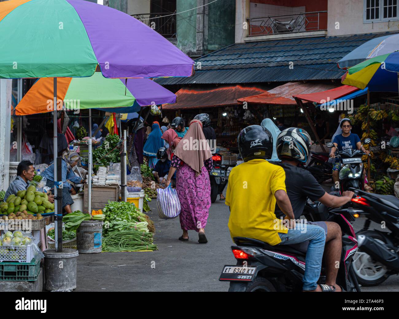 Indonesischer traditioneller markt -Fotos und -Bildmaterial in hoher ...