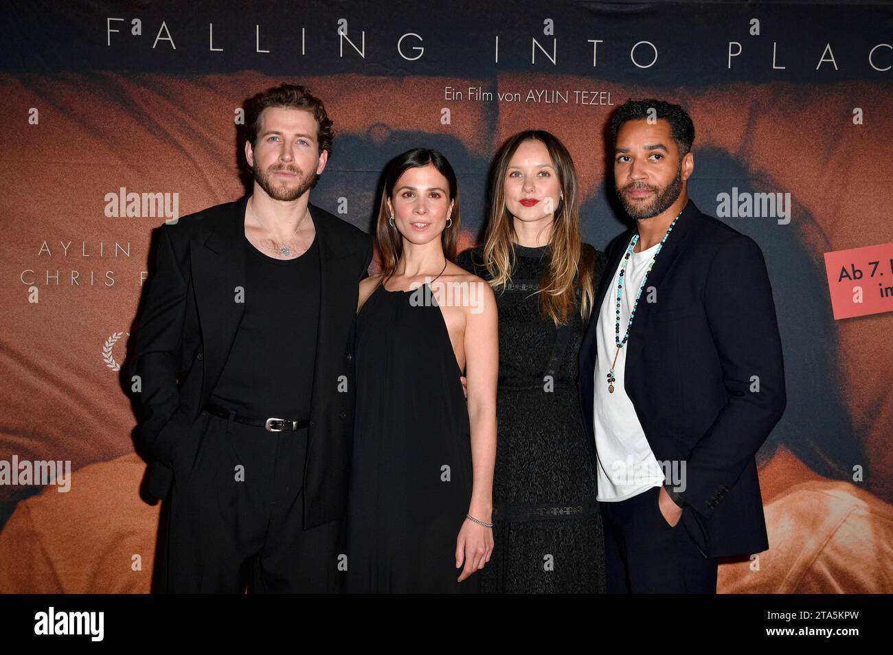 Chris Fulton, Aylin Tezel, Alexandra Dowling und Samuel Anderson bei ...