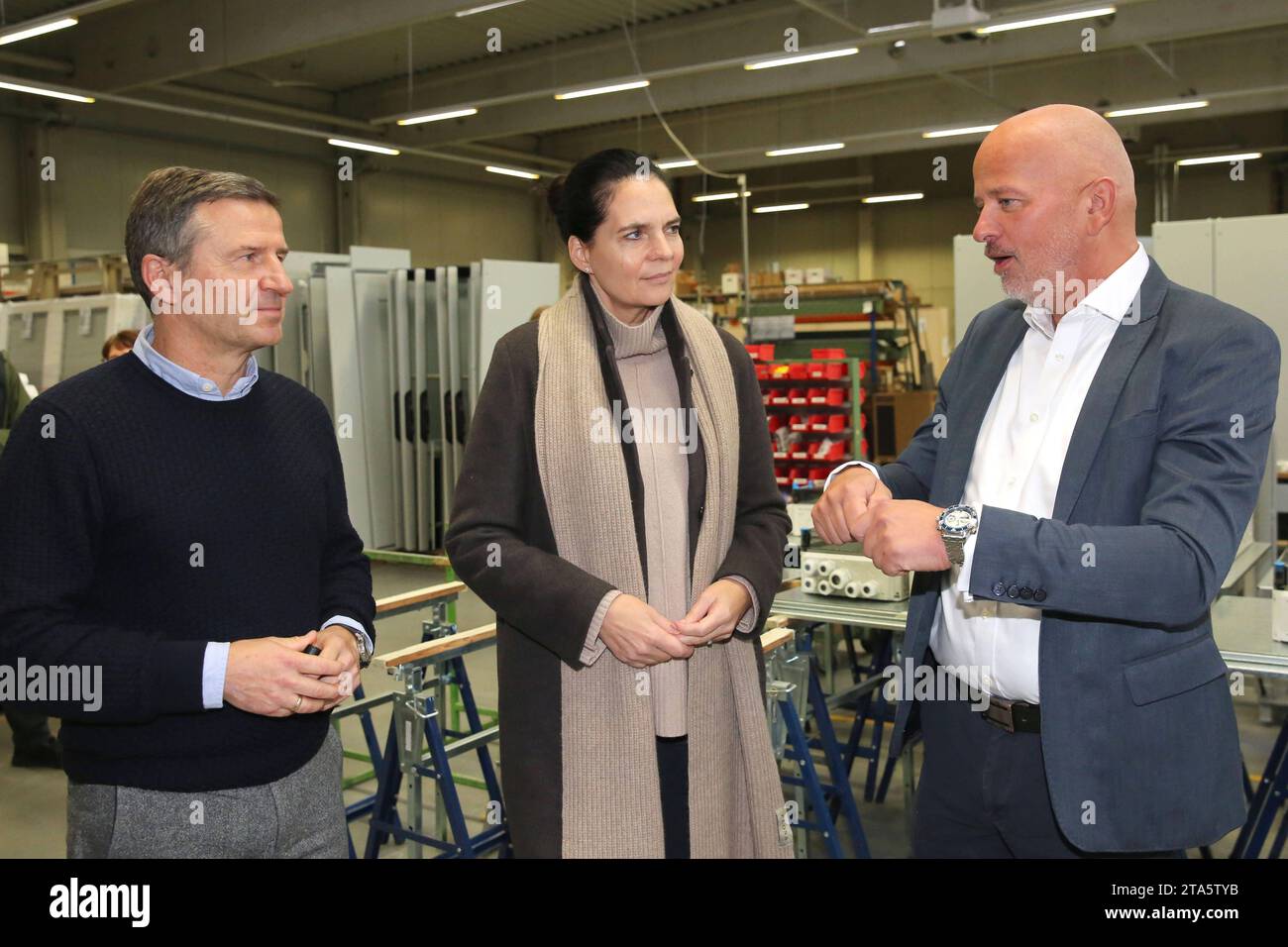 Die Energie-Staatssekretärin des Landes MV Ines Jesse diskutiert am ...