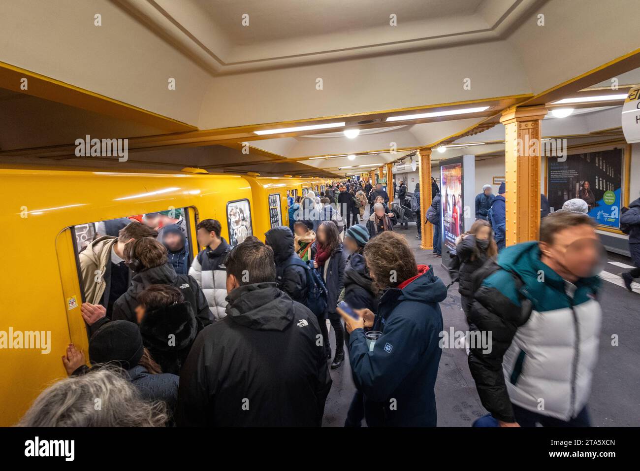 U bahnlinie u6 -Fotos und -Bildmaterial in hoher Auflösung – Alamy
