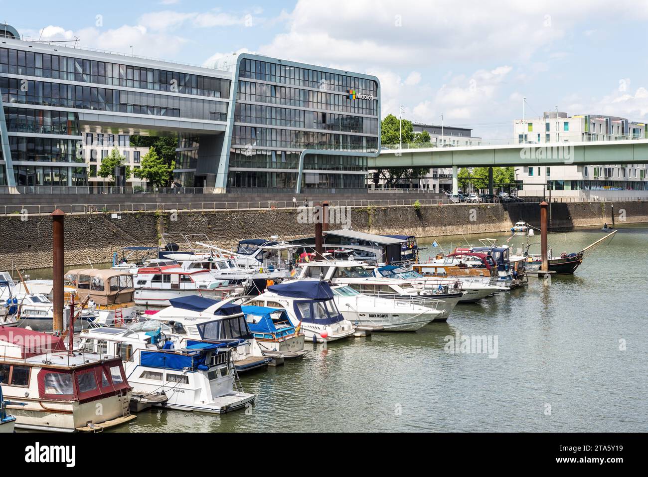 Microsoft technology center mtc -Fotos und -Bildmaterial in hoher ...