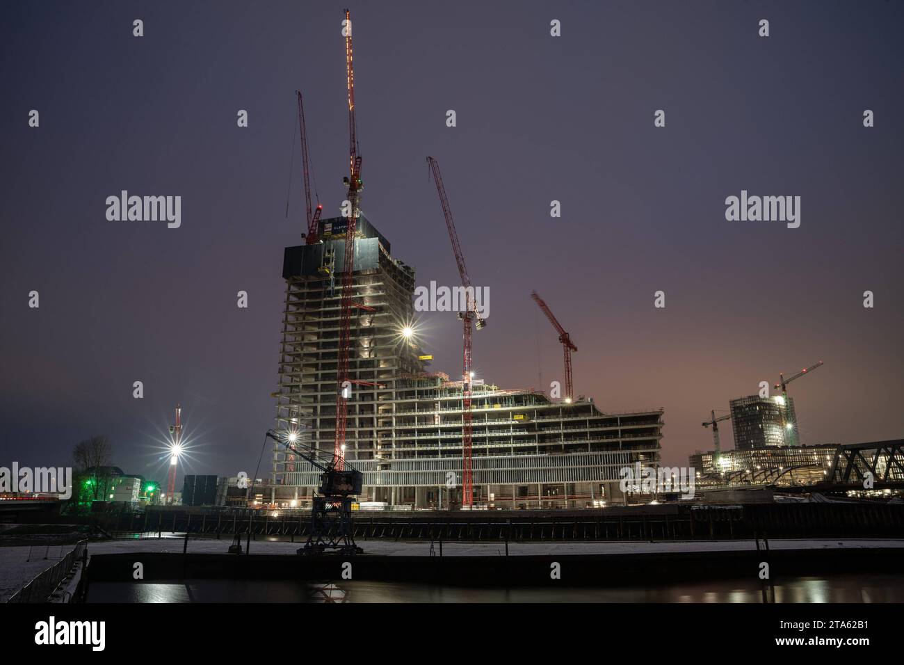 Elbtower in Hamburg - Baustopp im Oktober 2023 Baustelle nach Einstellung der Zahlungen an das ...