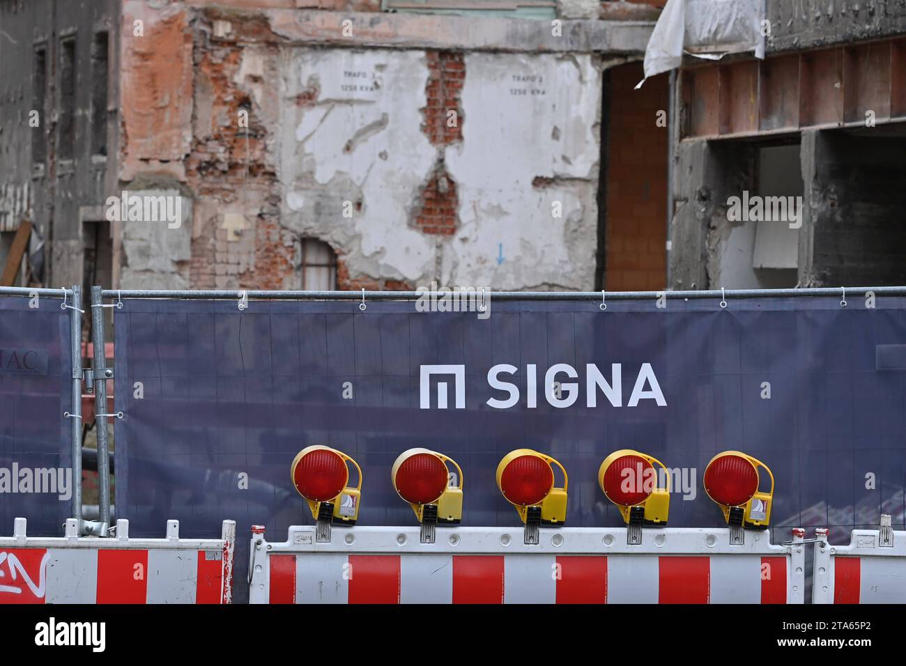 Signa Holding: Mutterfirma des Benko-Imperiums ist insolvent ...