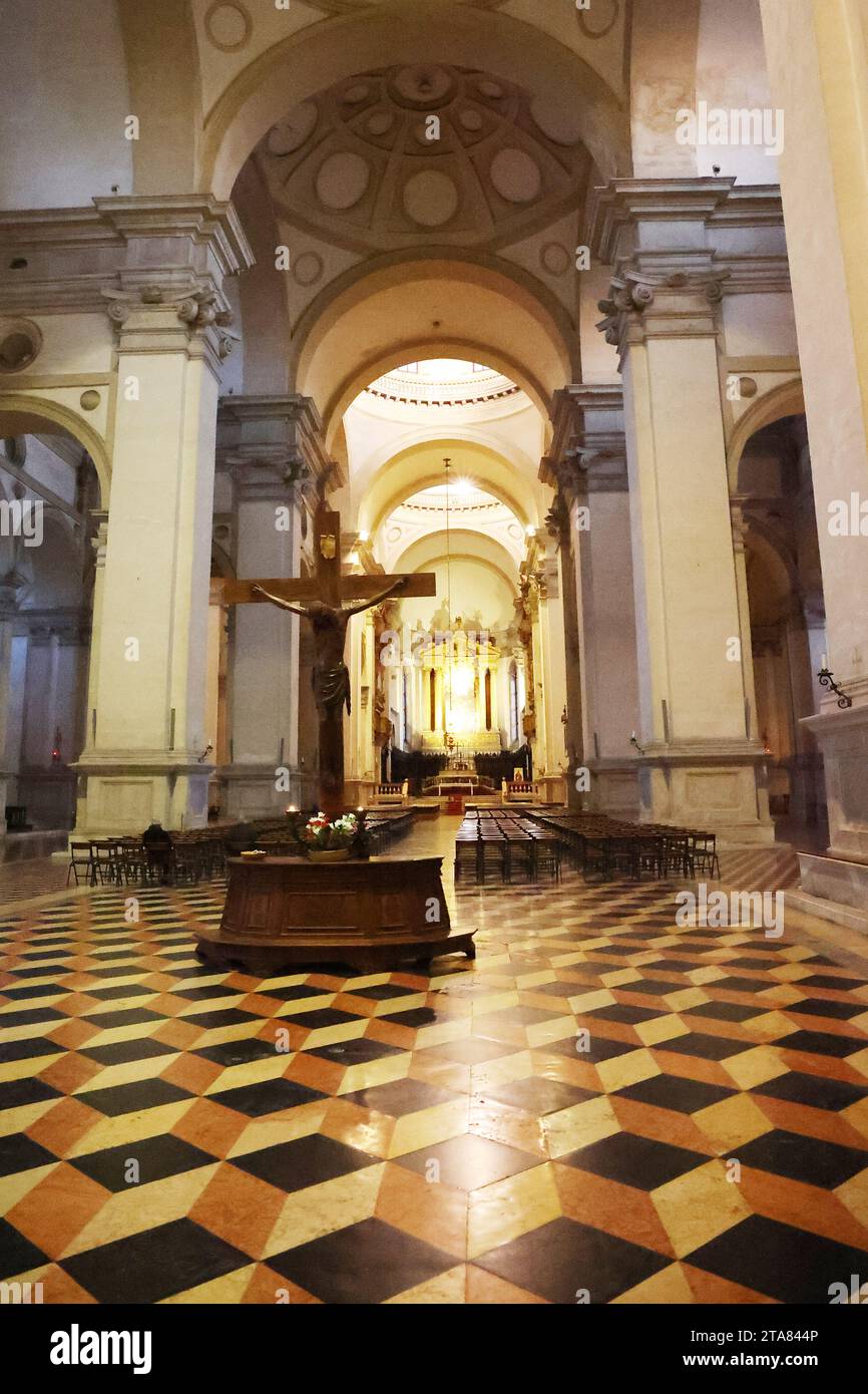 Padua, Italien. November 2023. Basilika Santa Giustina in Prato della ...
