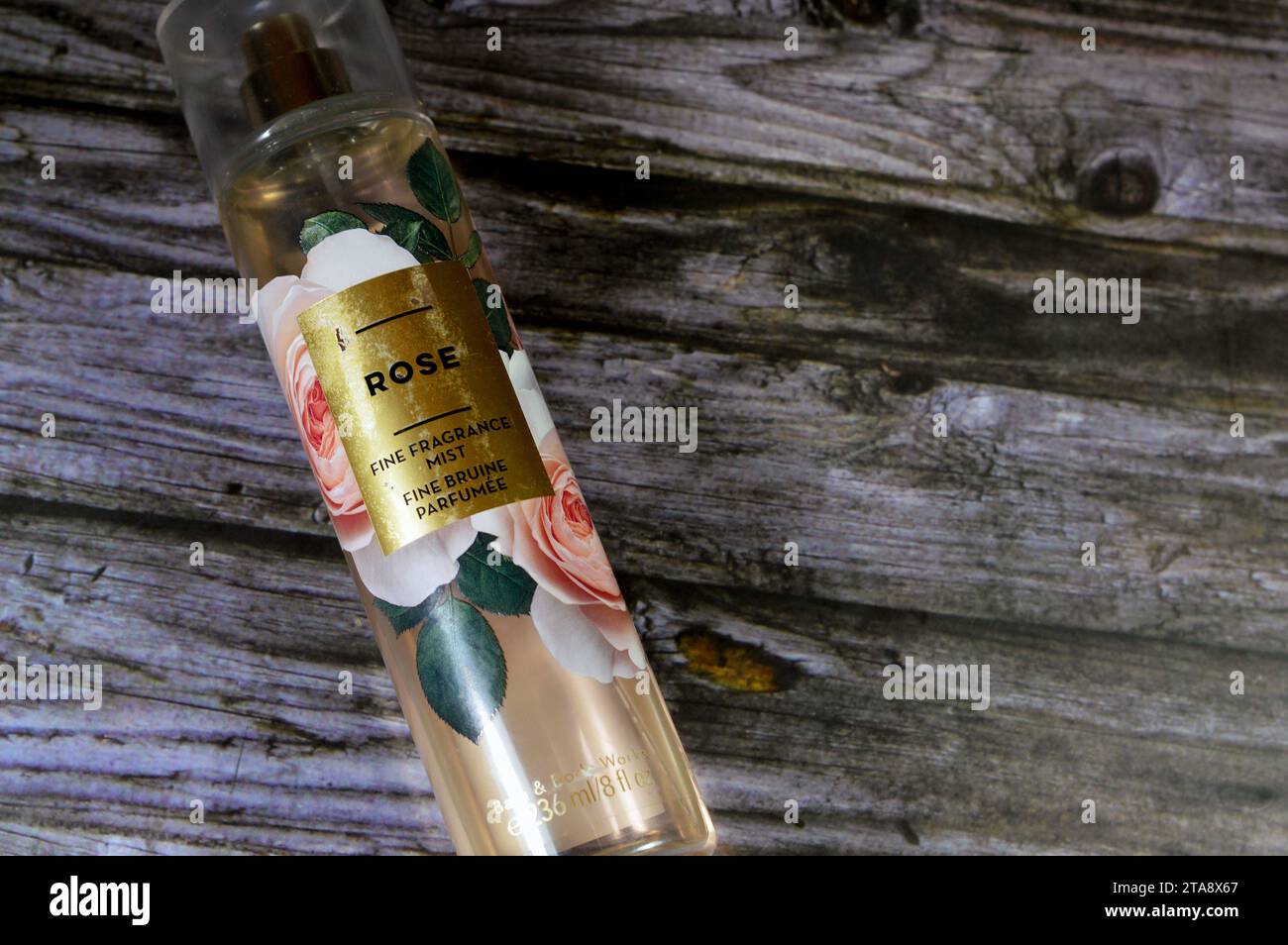 Kairo, Ägypten, 9. November 2023: Rose by Bath and Body Works Fine ...