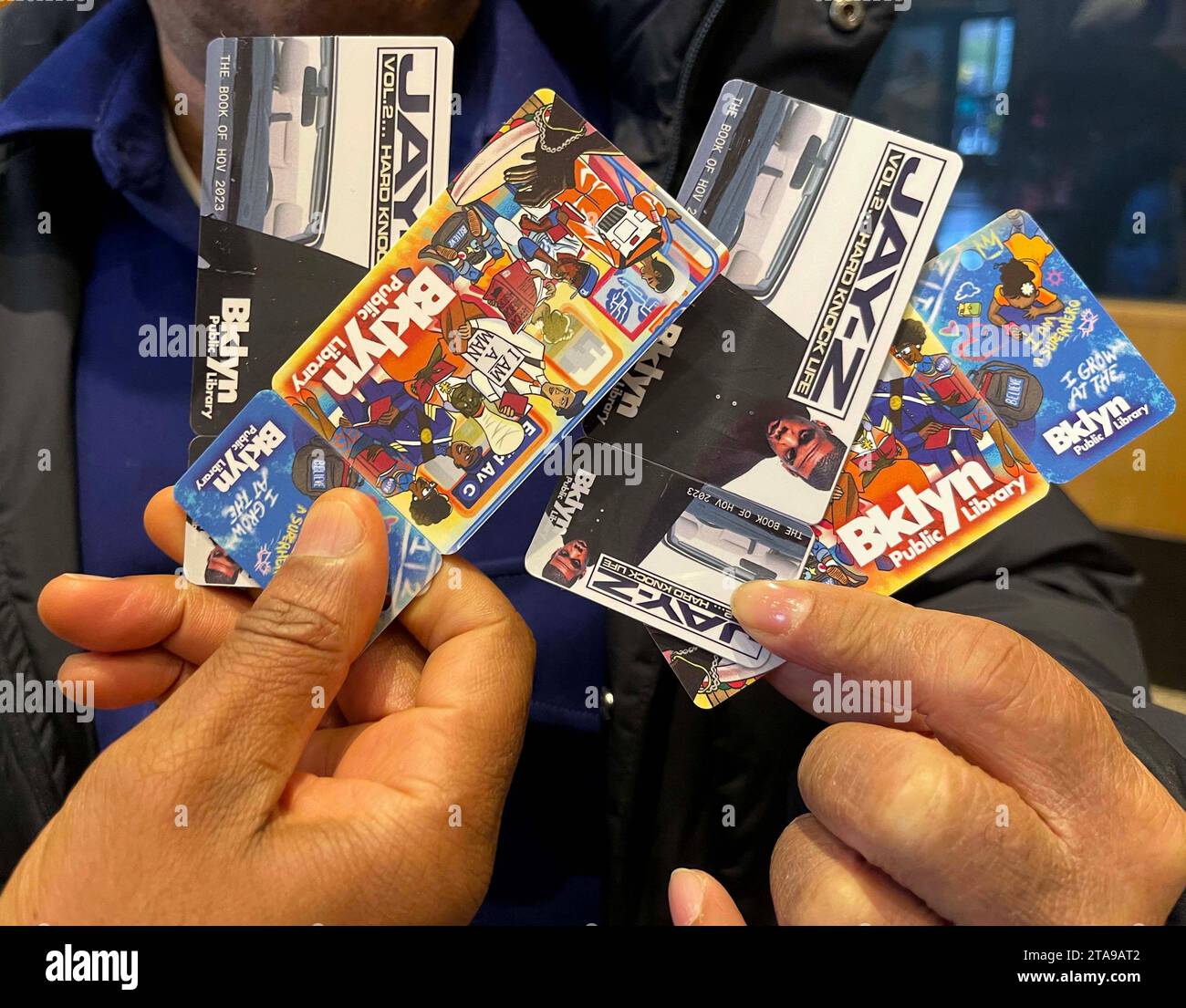 New York, New York, USA. November 2023. Jay-Z-Gedenkkarten aus der ...