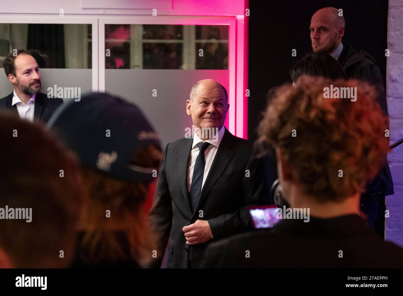Berlin, Deutschland. November 2023 30. Bundeskanzler OLAF Scholz (SPD) nimmt an der Verleihung ...