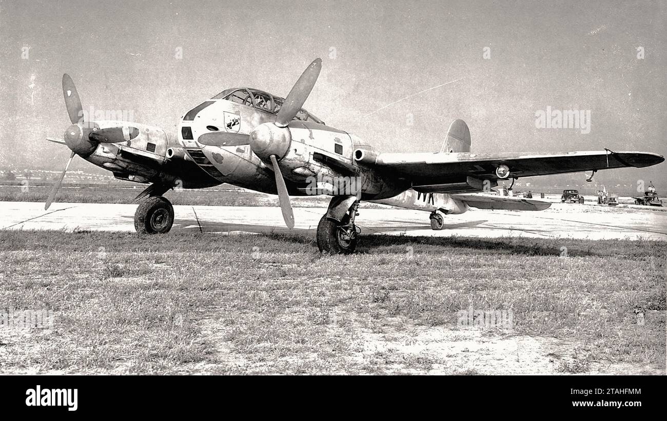 Messerschmitt me 410 -Fotos und -Bildmaterial in hoher Auflösung – Alamy