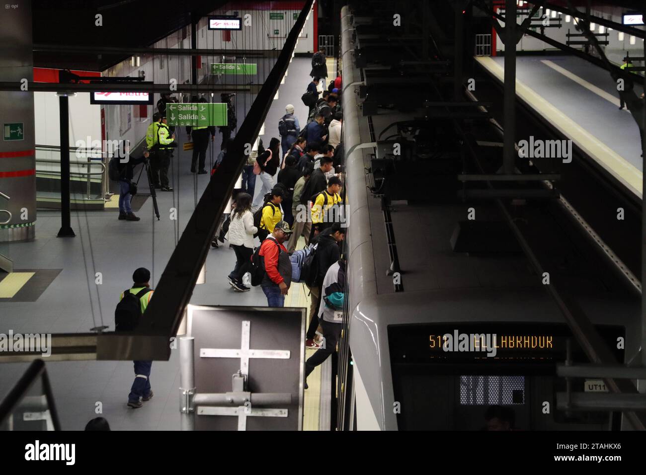 PRIMER-DIA-OPERACION-METRO-QUITO QUITO, viernes 1 de diciembre del 2023 ...