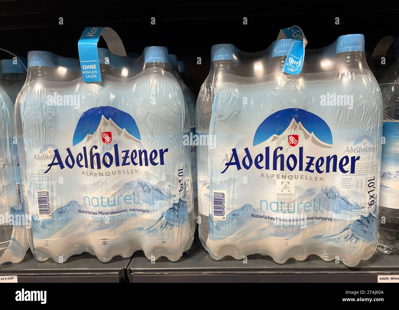 Bayern, Deutschland 01. Dezember 2023: Hier der Blick im Supermarkt ...