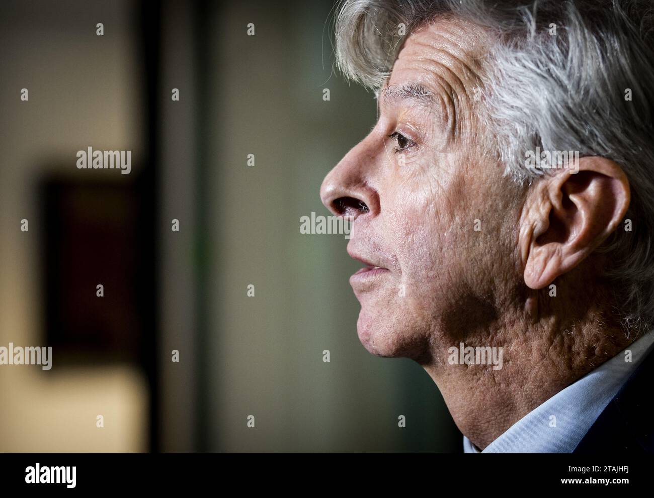 DER HAAG - Pfadfinder Ronald Plasterk während einer Pressekonferenz ...