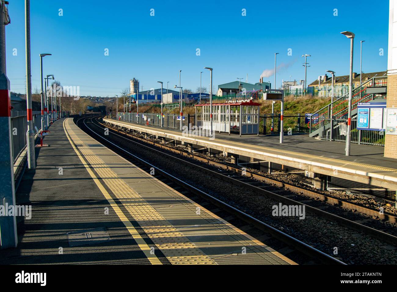 Bahnhof bahnpark und fahrt -Fotos und -Bildmaterial in hoher Auflösung – Alamy