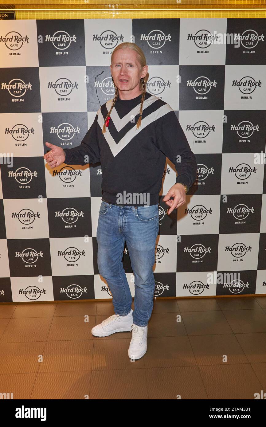 Rapper Romano - zum Welt-AIDS-Tag am 1.Dezember unterstuetzt das ...