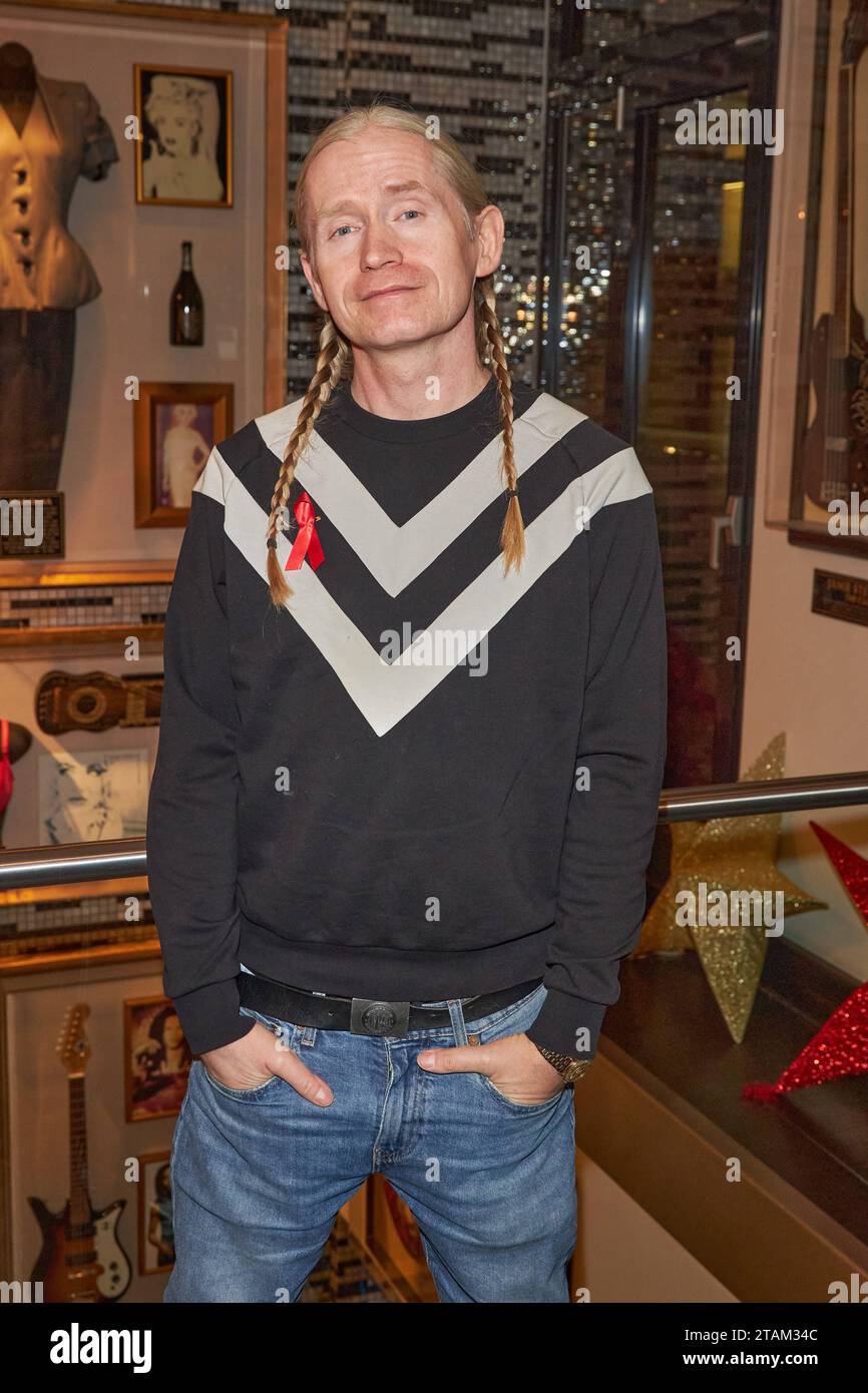 Rapper Romano - zum Welt-AIDS-Tag am 1.Dezember unterstuetzt das ...