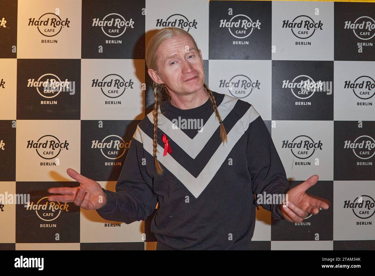 Rapper Romano - zum Welt-AIDS-Tag am 1.Dezember unterstuetzt das ...