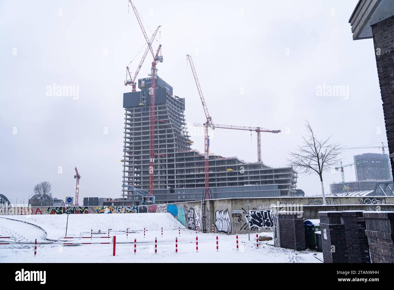 Elbtower in Hamburg - Baustopp im Oktober 2023 Baustelle nach Einstellung der Zahlungen an das ...