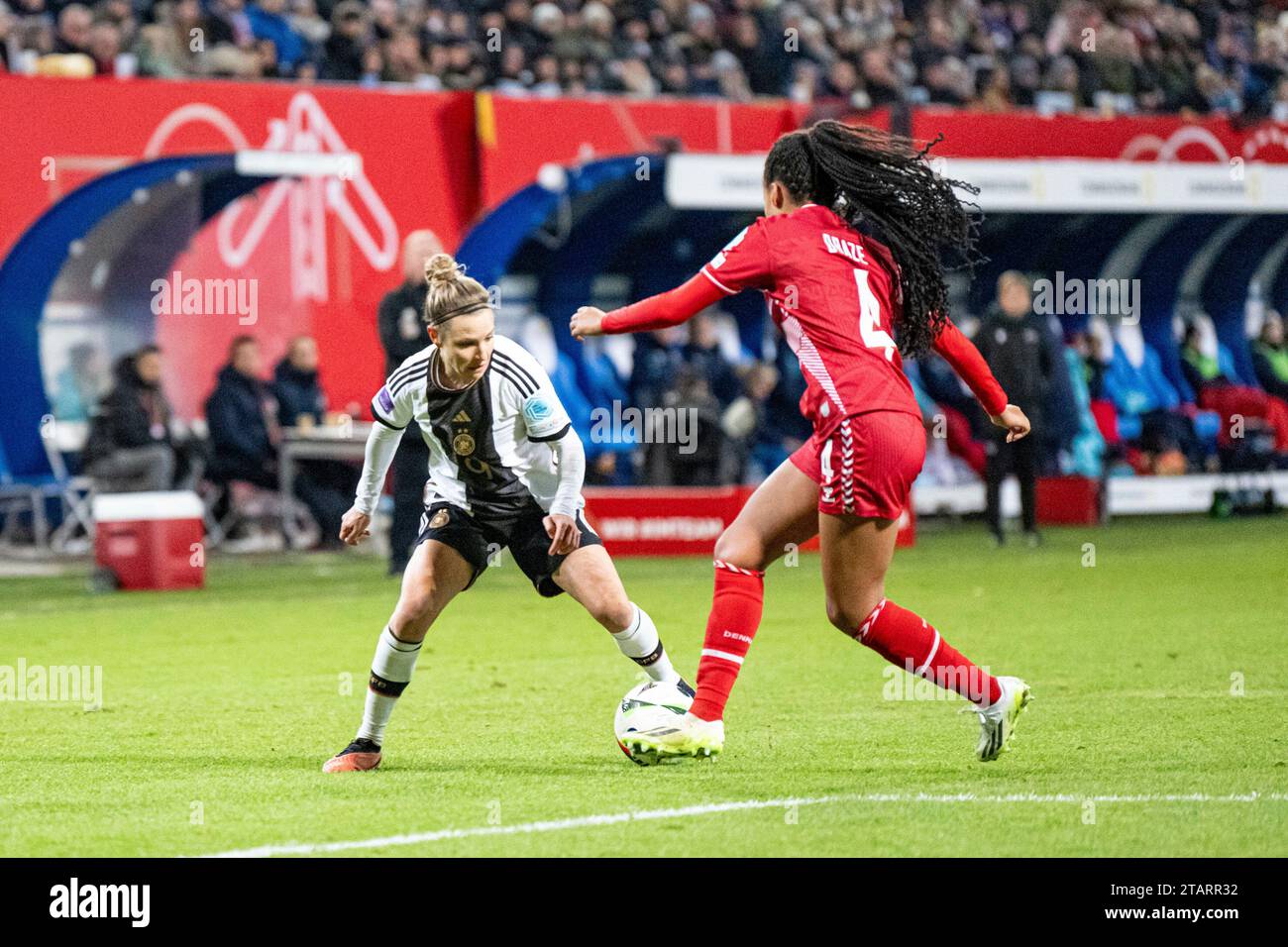 Isabella bryld obaze -Fotos und -Bildmaterial in hoher Auflösung – Alamy