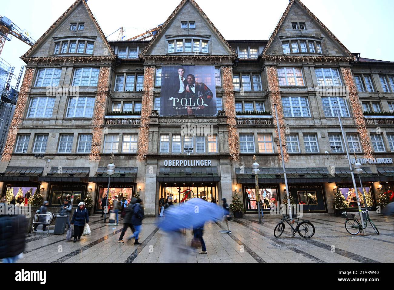 Der Oberpollinger ist ein bekanntes gehobenes Warenhaus in der ...