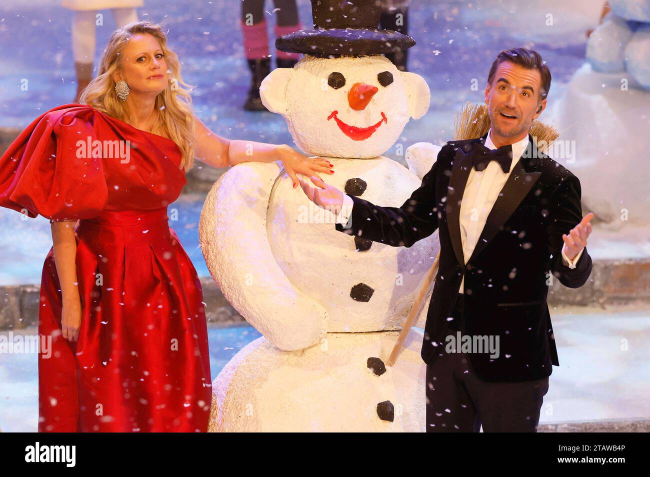 Barbara Schöneberger und Florian Silbereisen in der ARD TV-Show das Adventsfest der 100,000 ...