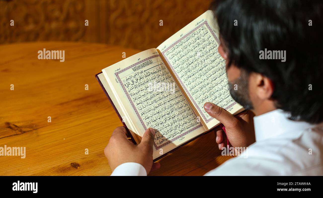 Koran lektionen -Fotos und -Bildmaterial in hoher Auflösung – Alamy