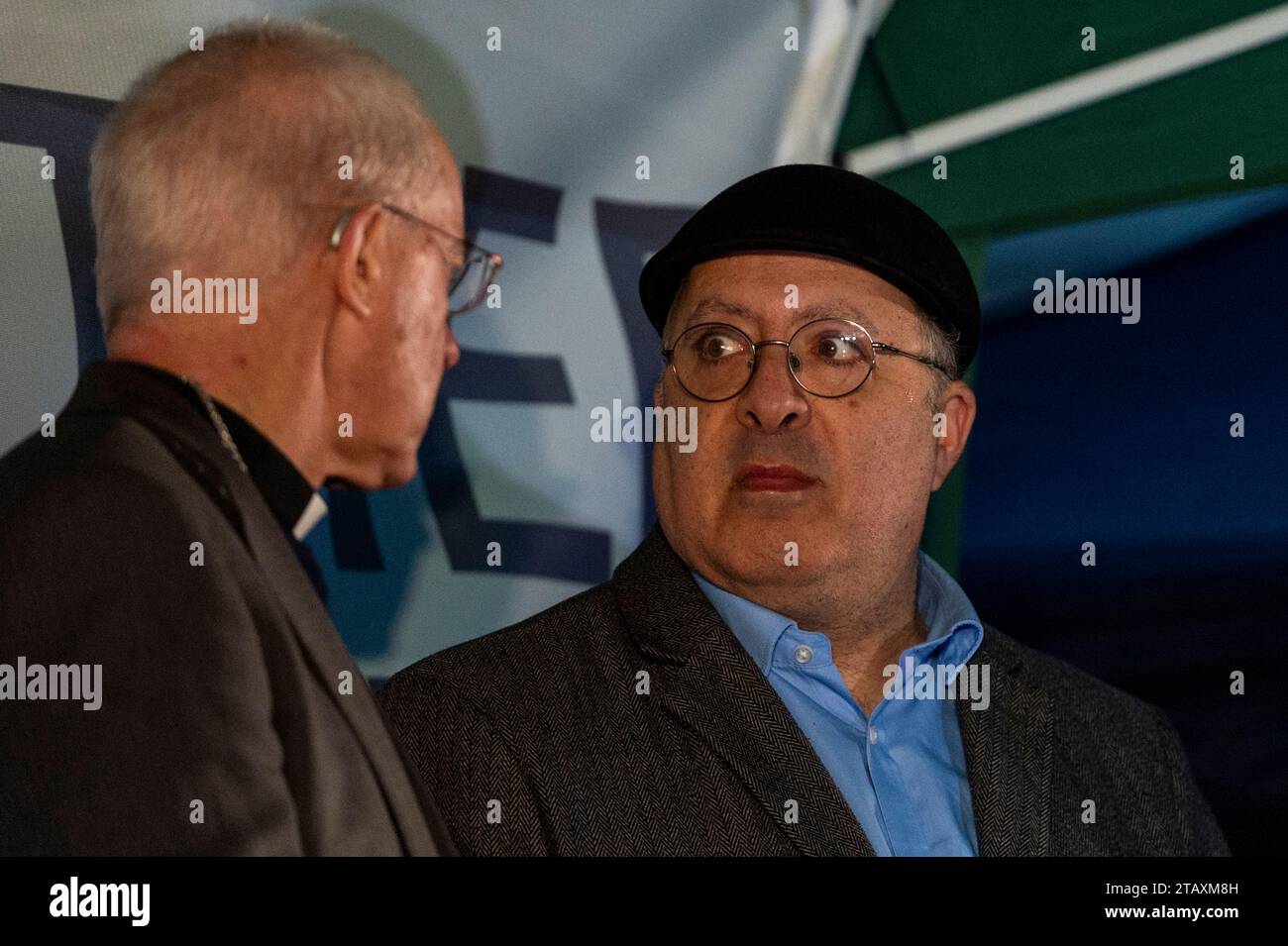 London, Großbritannien. 3. Dezember 2023. L) der Revd Justin Welby ...