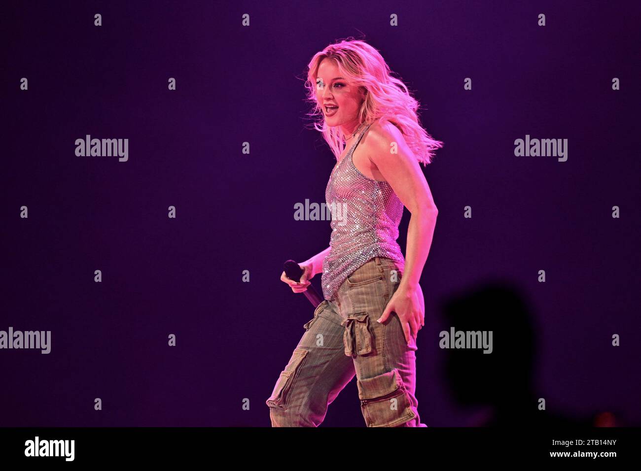 Zara larsson 1 -Fotos und -Bildmaterial in hoher Auflösung – Alamy