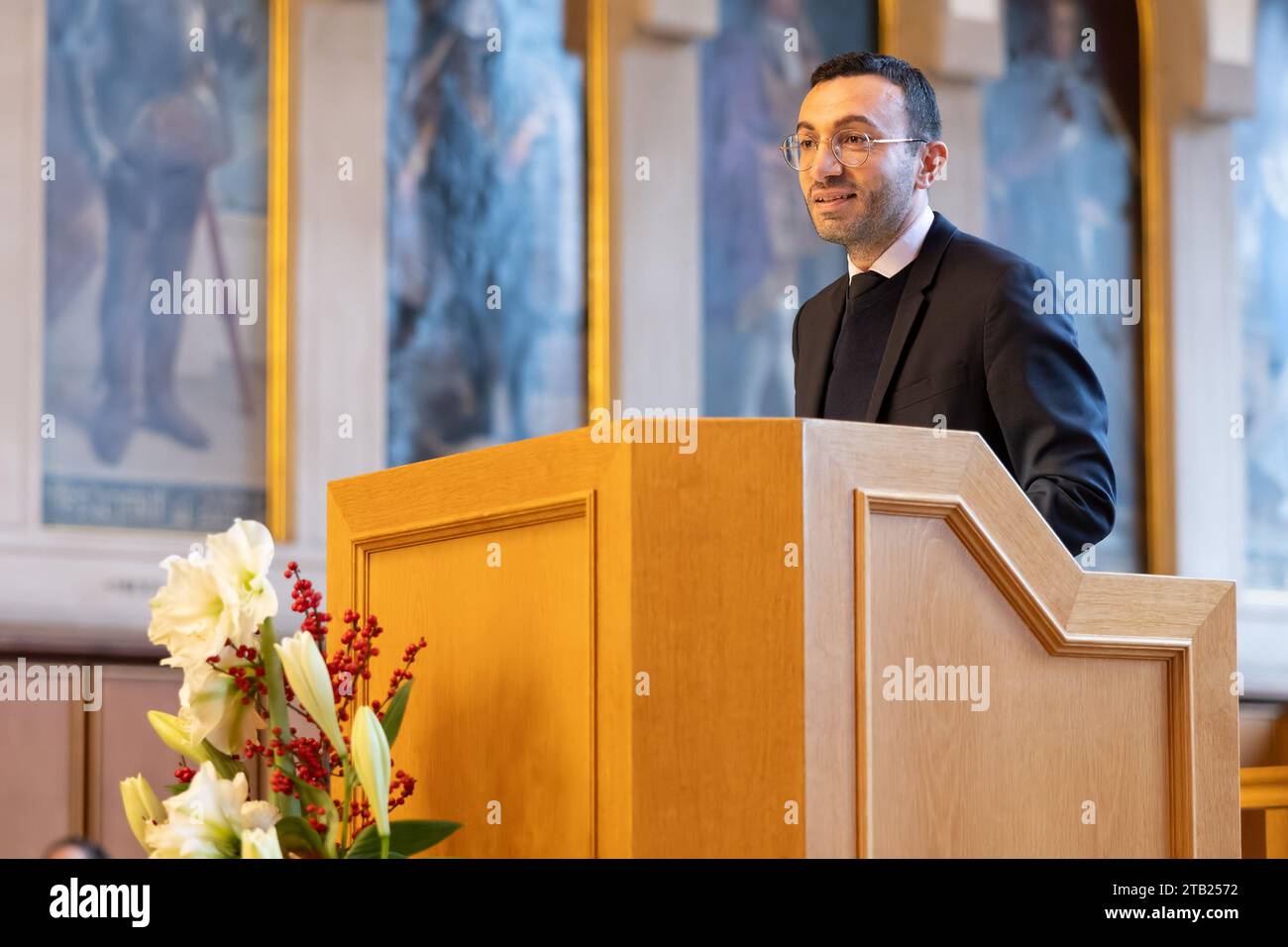 4. Dezember 2023, Hessen, Frankfurt/Main: Fußball: Empfang der U17-Fußballer nach der WM im ...