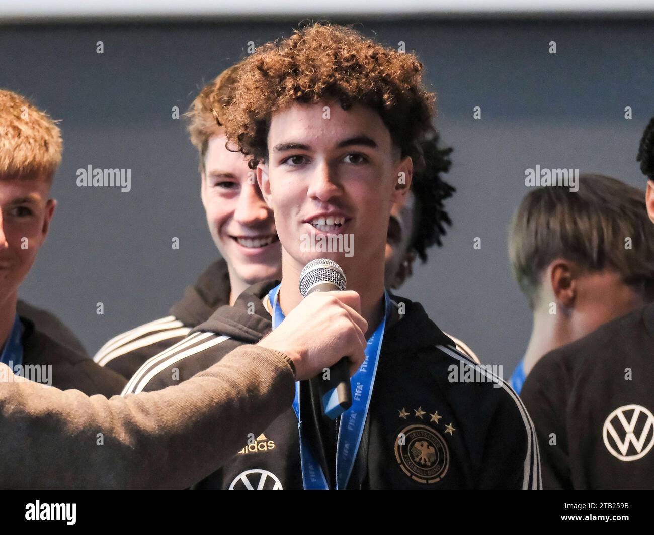 Frankfurt, Deutschland. Dezember 2023. Noah Darvich (Deutschland), GER, Offizieller Empfang der ...