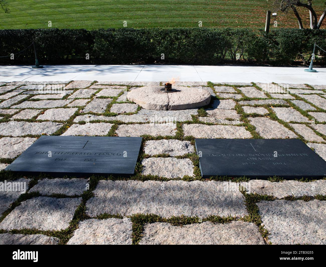 Der Arlington National Cemetery ist einer von zwei Friedhöfen im United ...