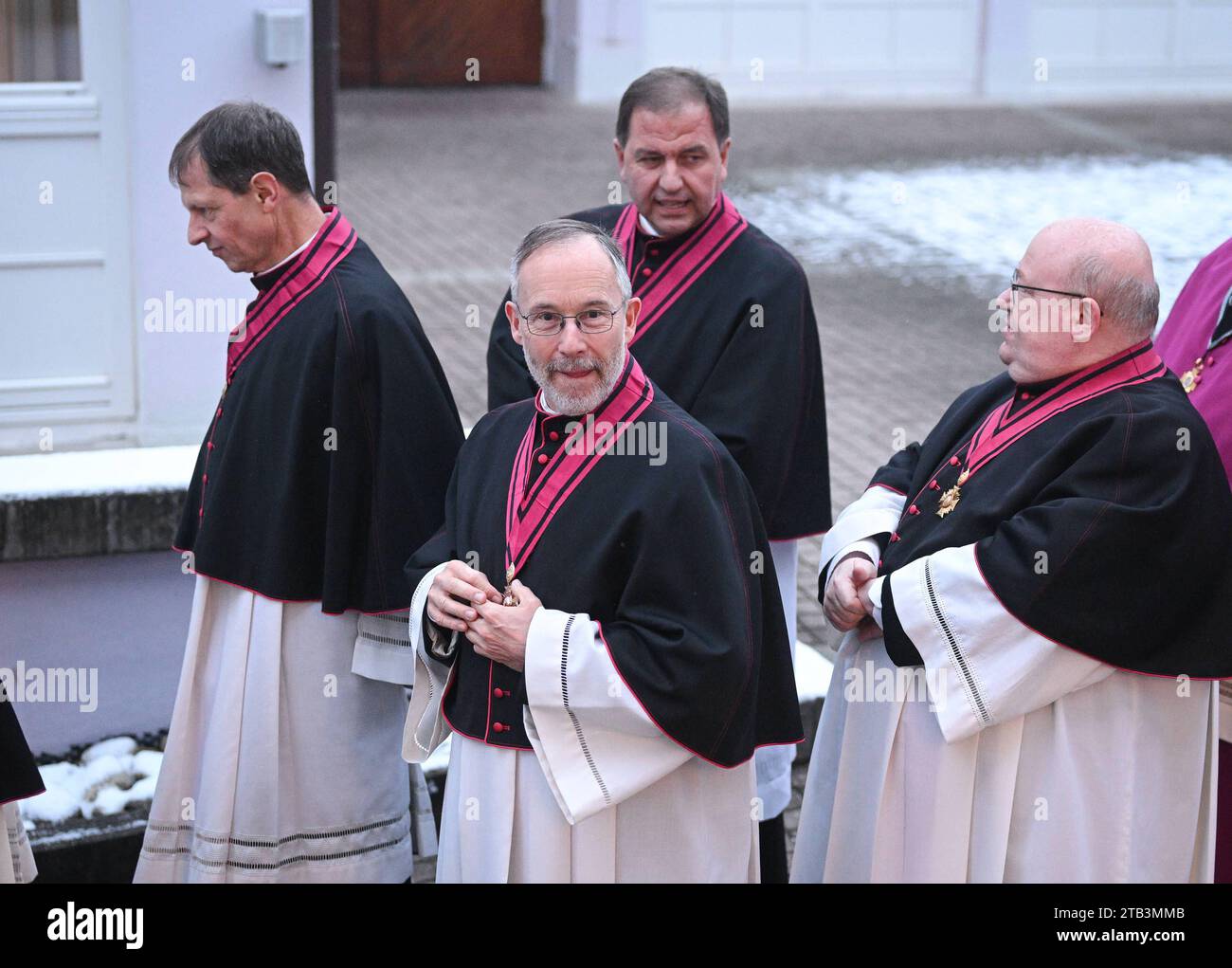 Rottenburg Kreis Tübingen 02.12.2023 Pontifikalamt im Rottenburger Dom ...
