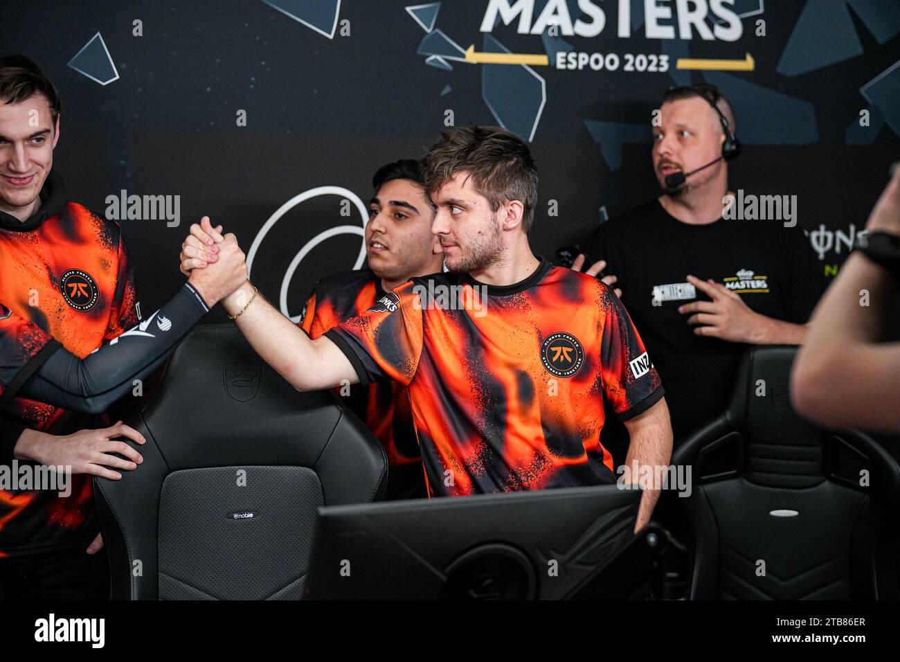 HELSINKI, FINNLAND - 29. NOVEMBER: Matus „MATYS“ Simko von fnatic macht ...