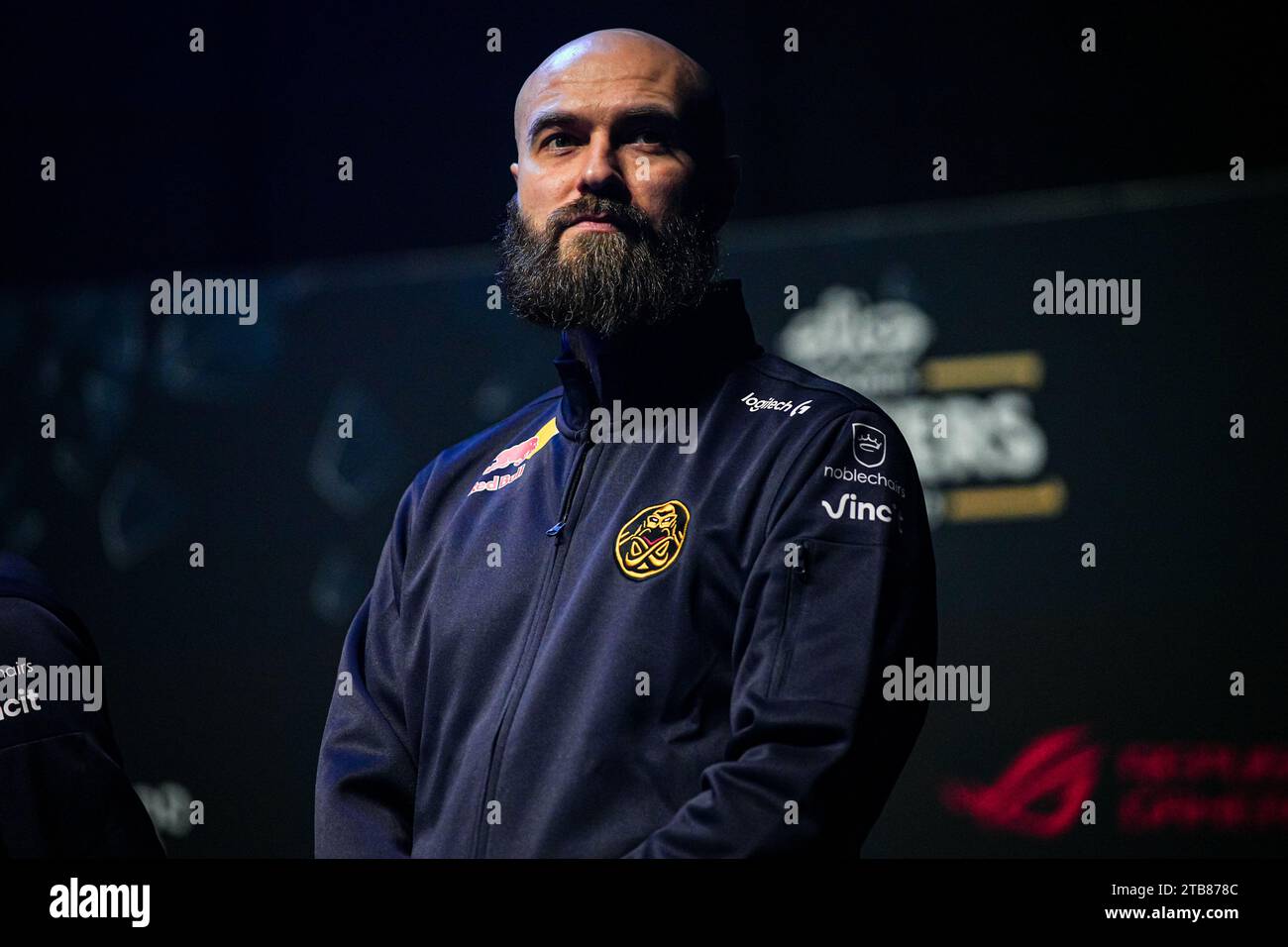 ESPOO, FINNLAND - 1. DEZEMBER: Trainer Jakub 'kuben' Gurczynski von ENCE während des Elisa ...