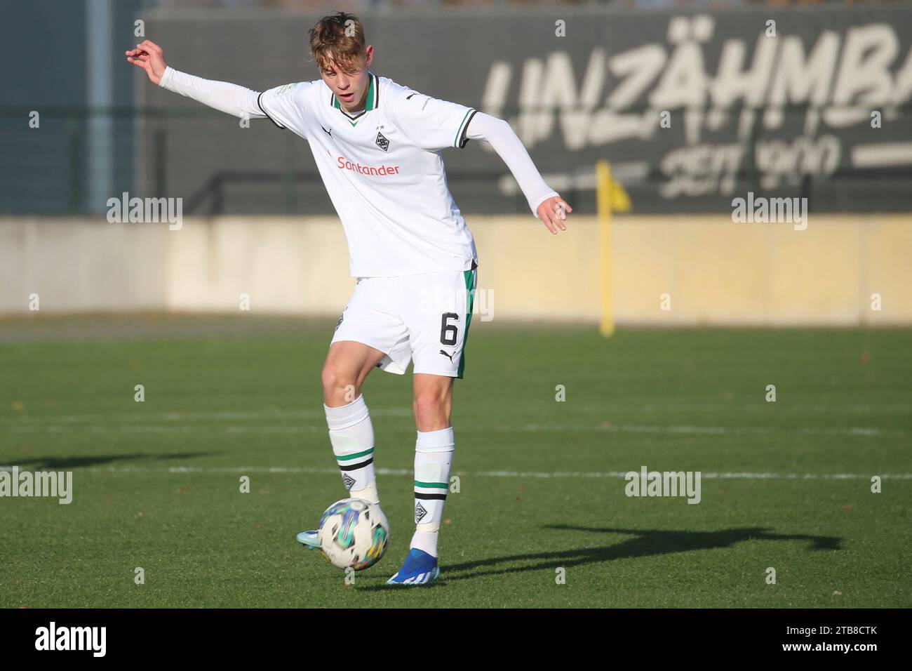 Mönchengladbach, Deutschland 03. Dezember 2023: A-Junioren-Bundesliga ...