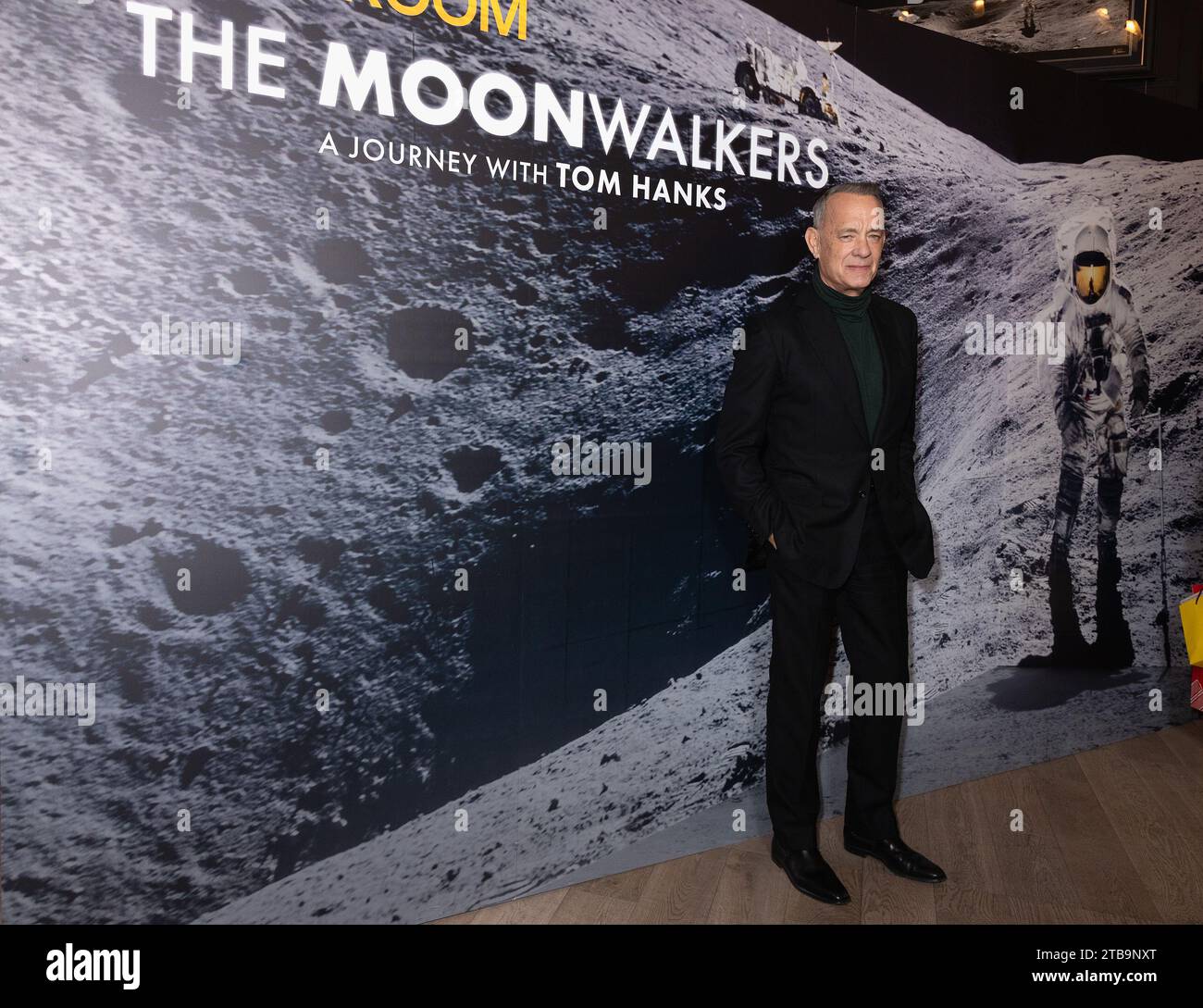 Tom Hanks kommt für seine Erzählung der Moonwalker bei Lightroom King's Cross in London. Die ...