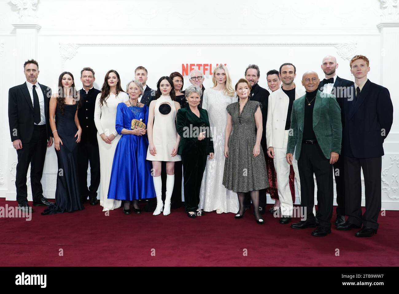 (Von links nach rechts) James Murray, Beau Gadsdon, Dominic West, Meg ...
