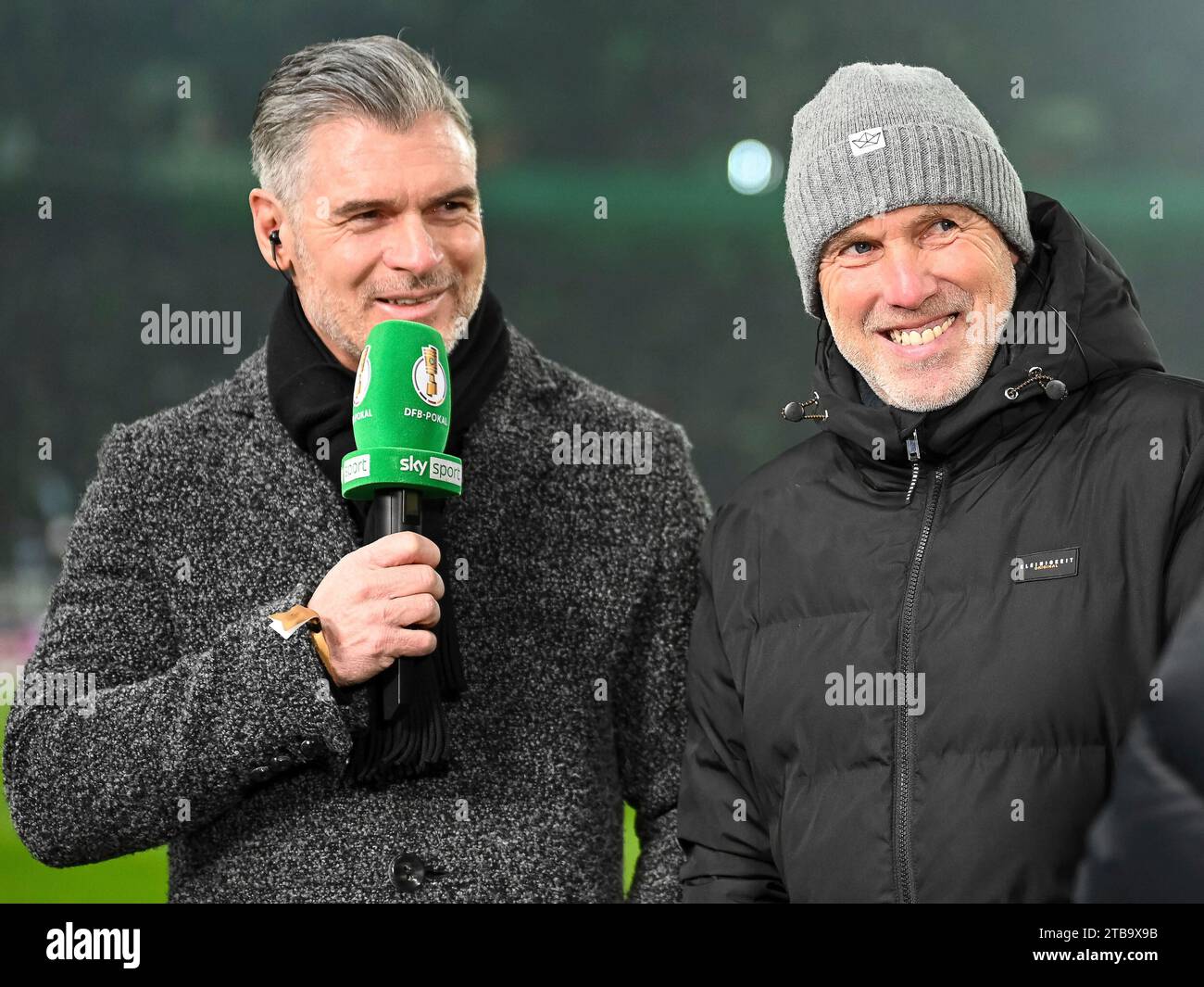 Die ehemaligen Profis Karl Heinz Pflipsen und Peter Wynhoff gut gelaunt ...