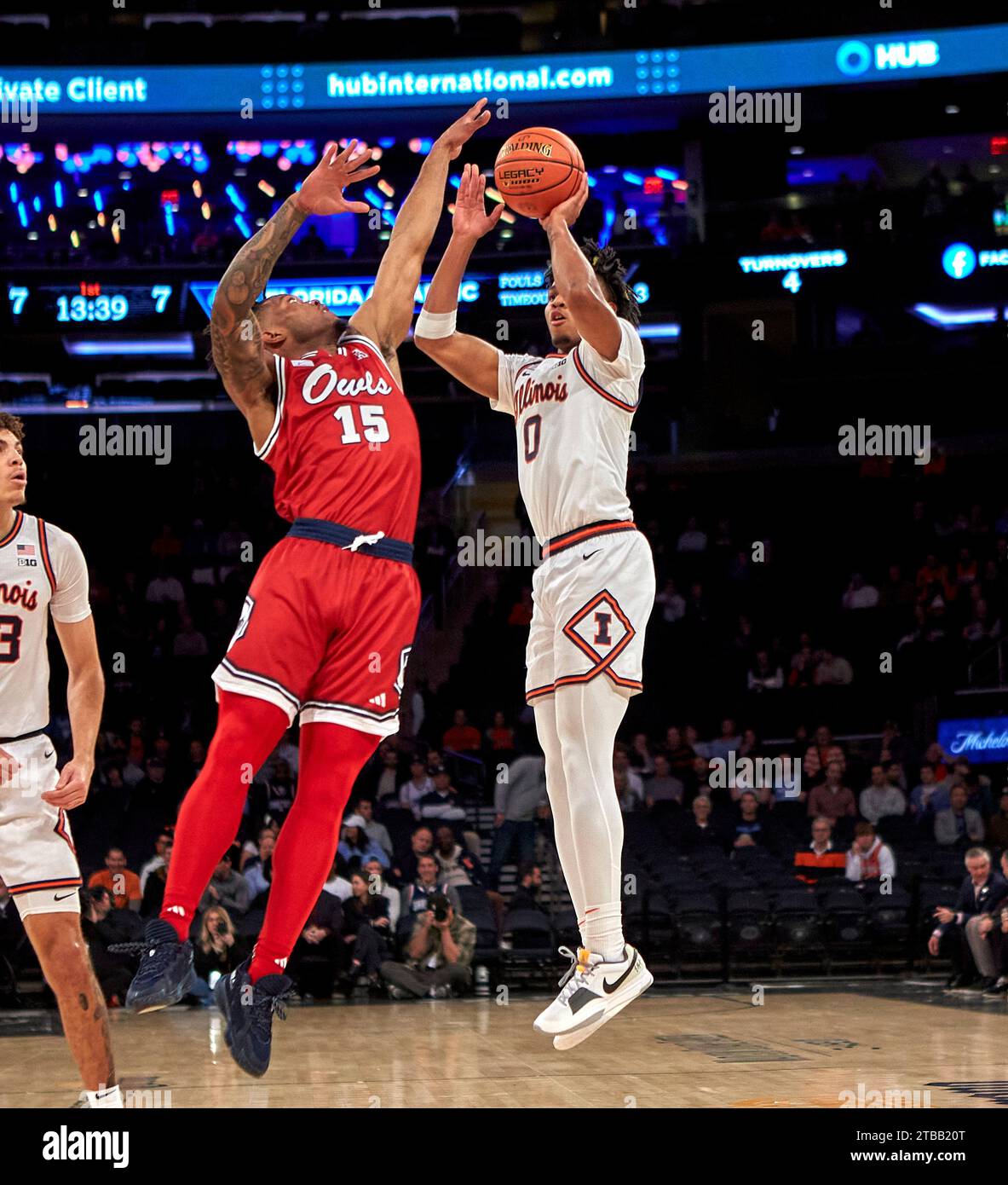 Terrence Shannon Jr. (0) schießt in der ersten Halbzeit beim Jimmy V ...