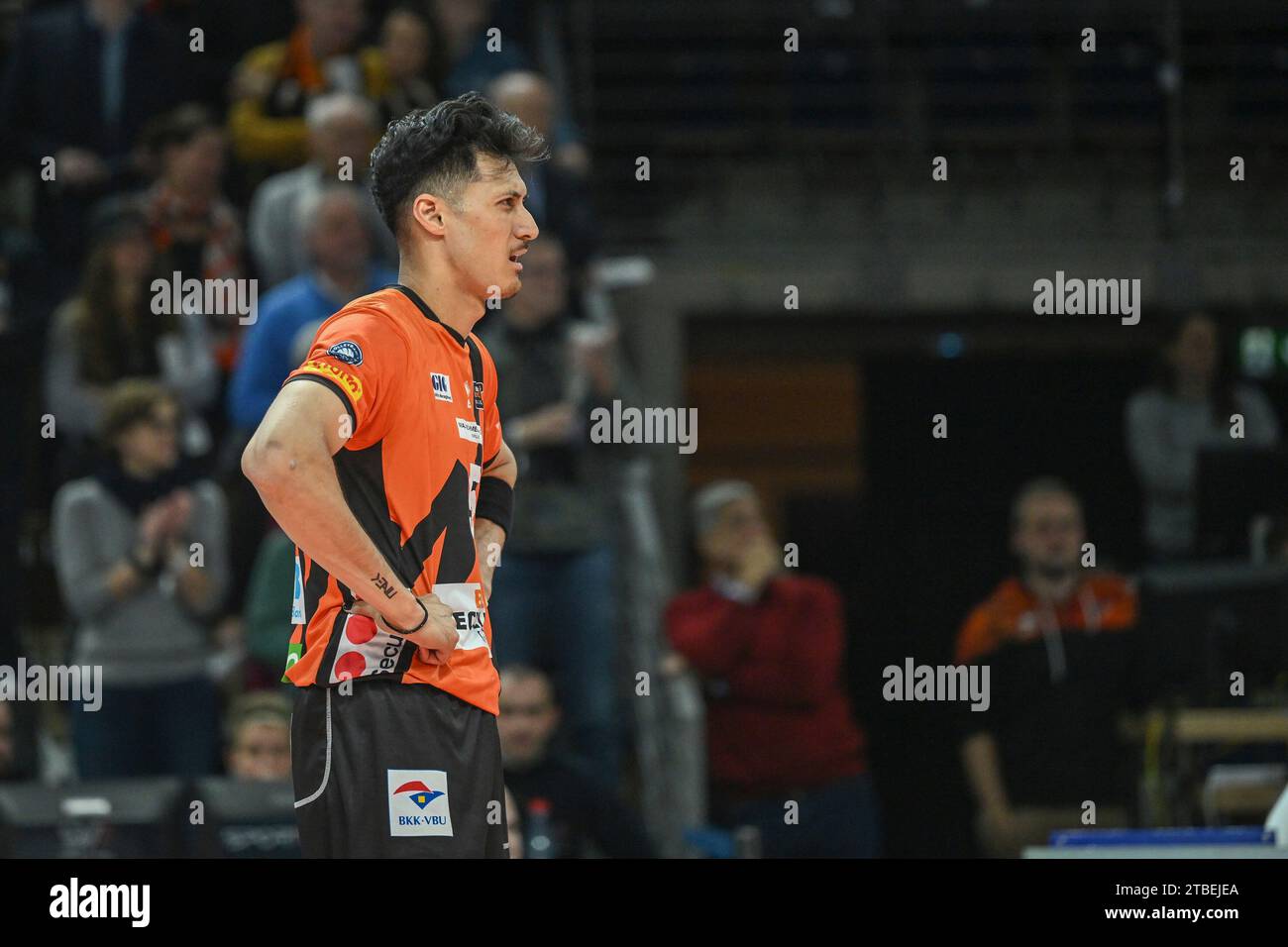 Berlin, Deutschland 06. Dezember 2023: DVV Pokal - 1/2 Finale - 2023/ ...