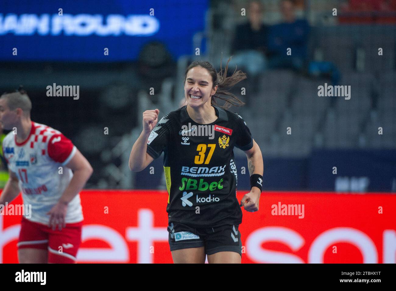 Göteborg, Schweden. Dezember 2023. Nina Bulatovic aus Montenegro feiert ... Göteborg, Schweden. Dezember 2023. Nina Bulatovic aus Montenegro feiert ...
