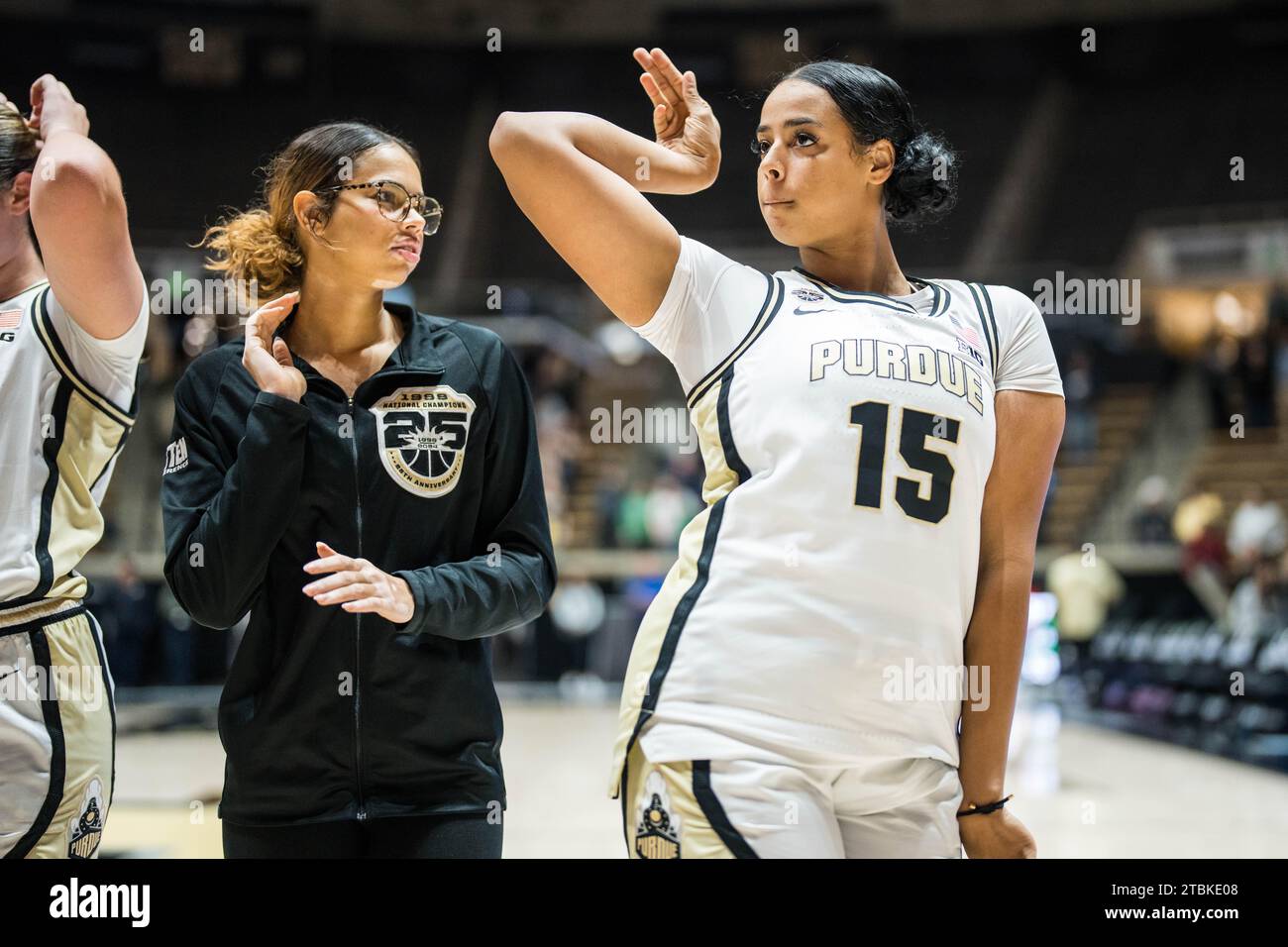 West Lafayette, Indiana, USA. Dezember 2023. Die Schwestern AMIYAH ...