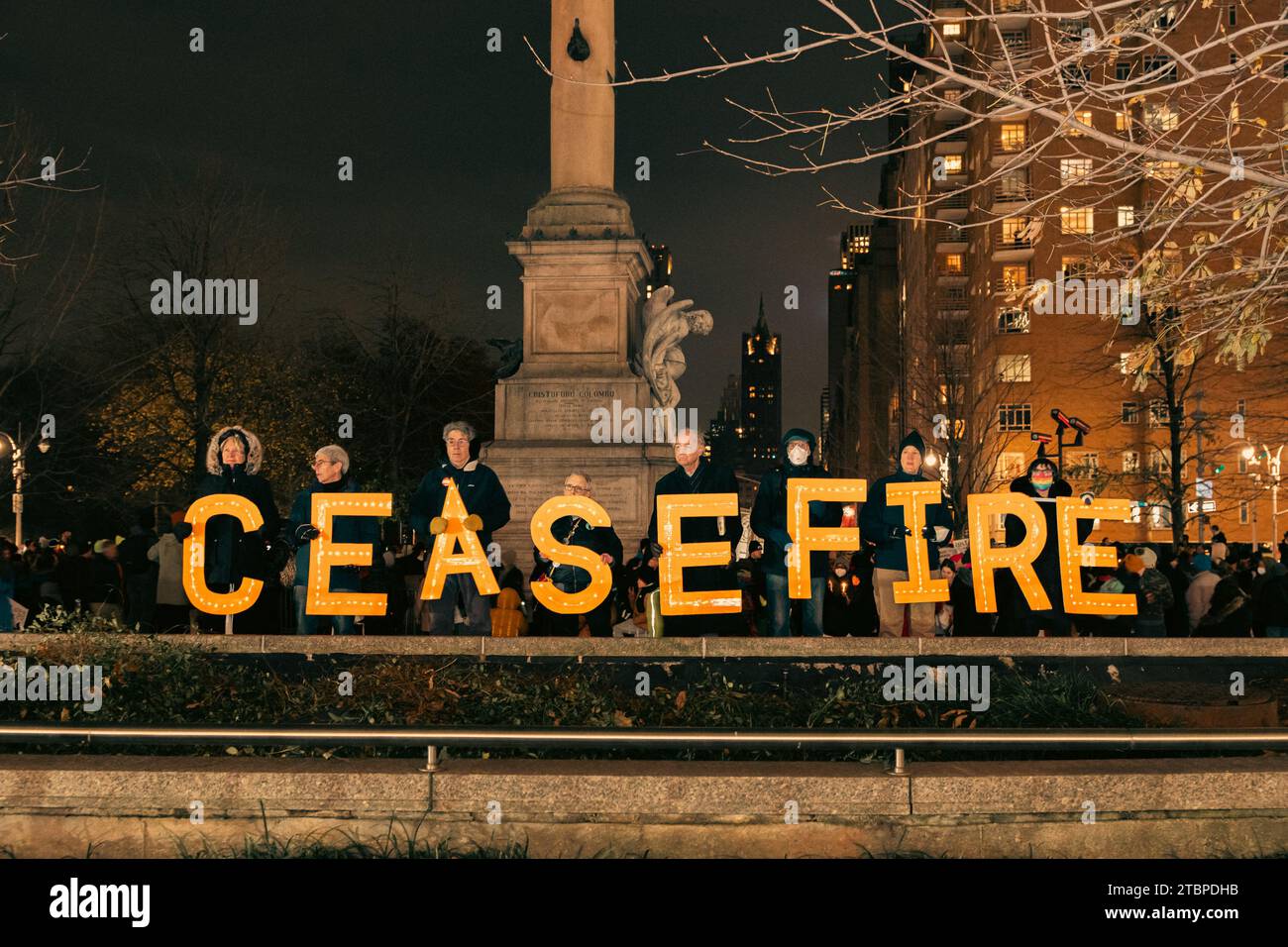 Manhattan, USA. Dezember 2023. Mehrere hundert Juden und fast ein ...