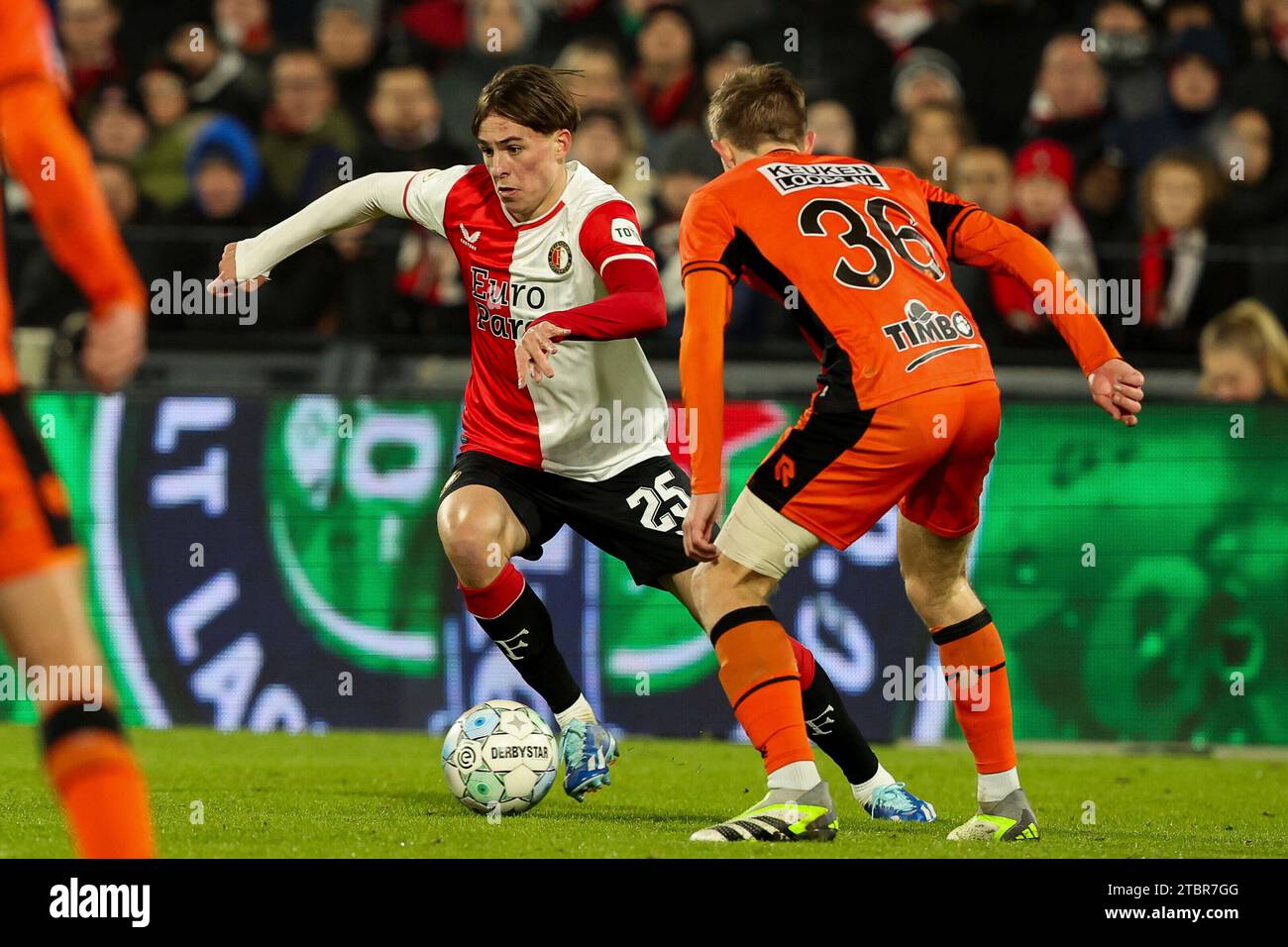 Leo sauer von Feyenoord wird vom FC Volendam beim niederländischen ...